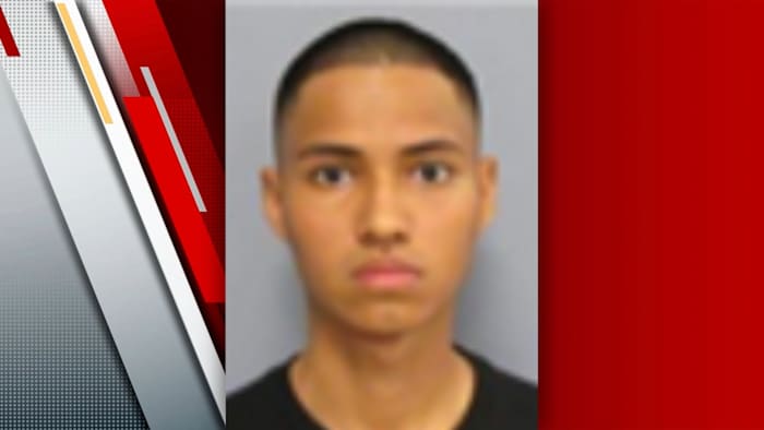 Deputy arrested after undocumented immigrant discovered in vehicle at ...