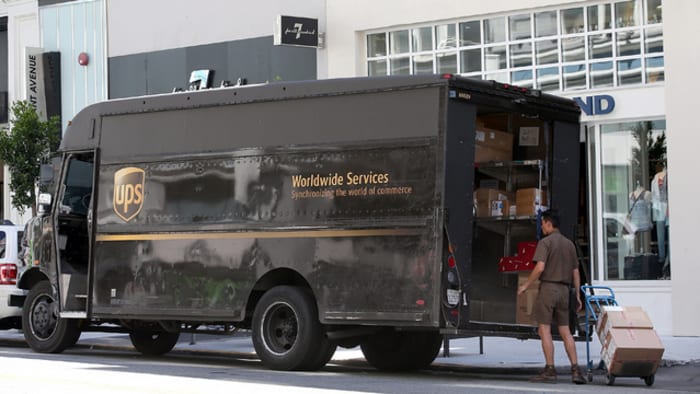 UPS employees use fake addresses to scam thousands from company