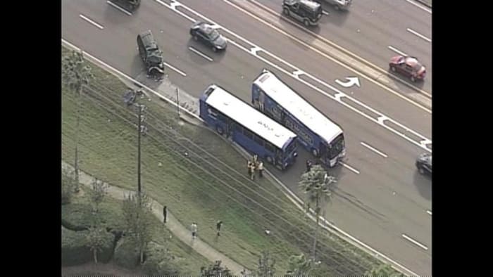 3 hospitalized in crash involving Lynx bus