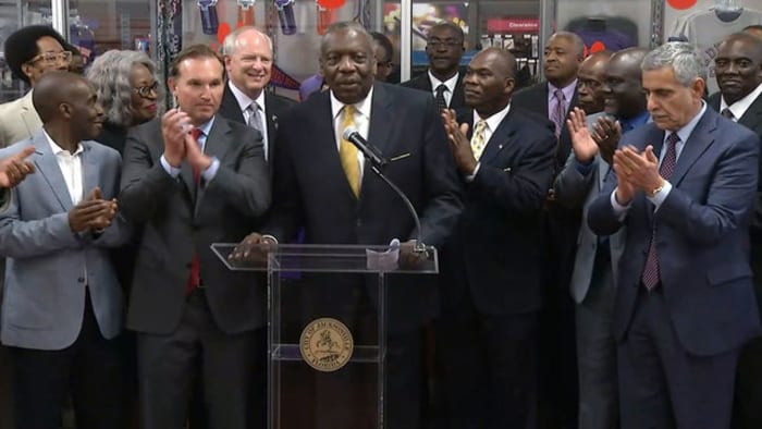 Mayor to fund dorms, facilities at Edward Waters College
