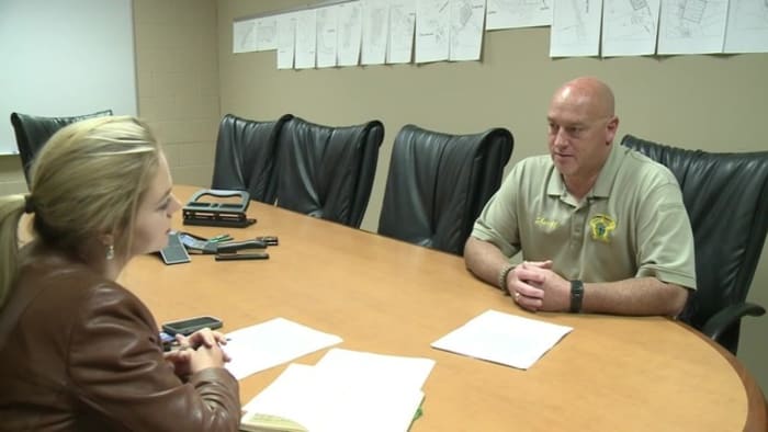 Video: Inmate uses toothbrush to escape jail