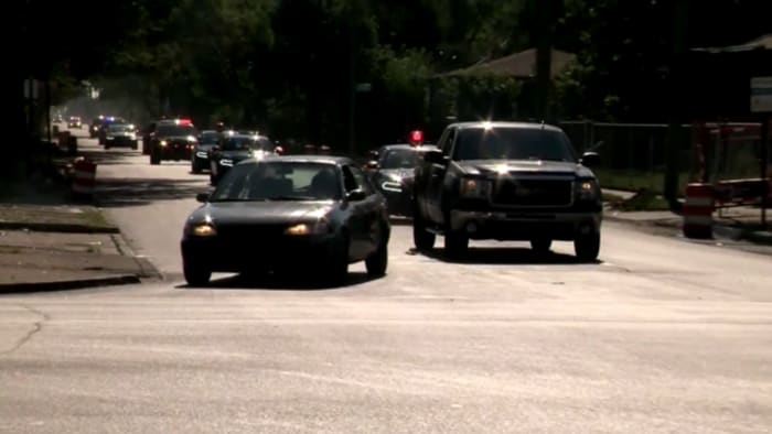 Video shows moments before Detroit Amber Alert suspect crashed in pursuit