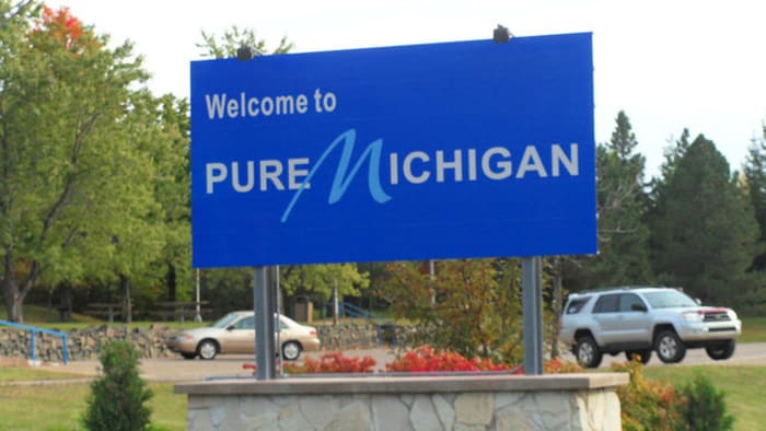 2017 best suburbs to live in Michigan
