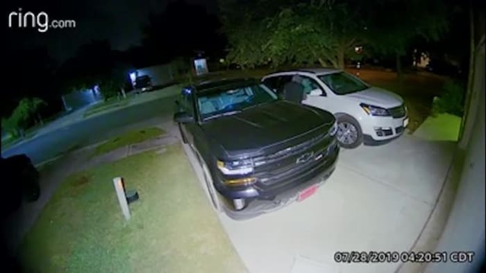 Cibolo police seek duo accused in several burglaries