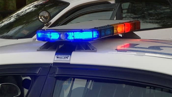 Police: JSO cruiser hit by car that ran red light