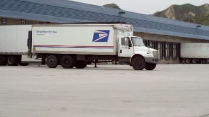 Residents claim slow mail delivery