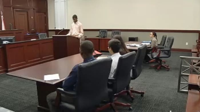 Teen court program gives kids 2nd chance