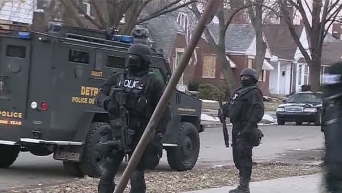 Detroit police go after drug dealers, gang members