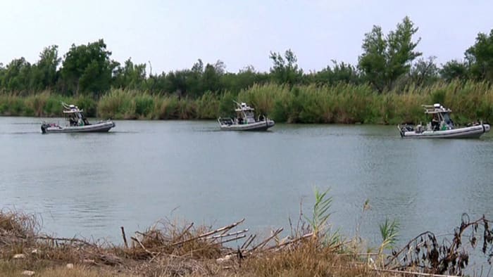 Incentives offered for new agents at remote border crossings