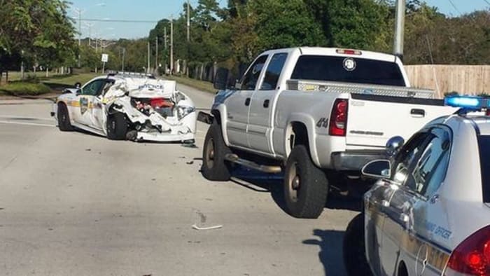 JSO police cruiser involved in crash