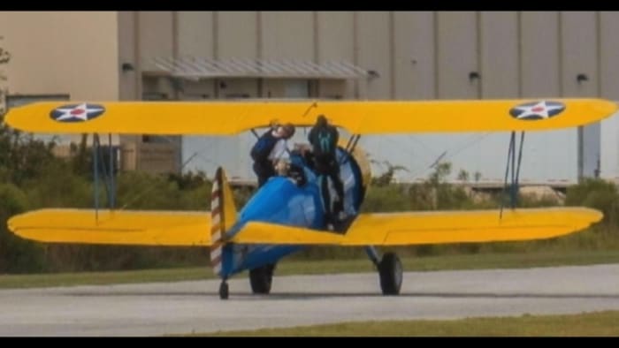 Wingwalker falls to his death at Tampa Bay airshow