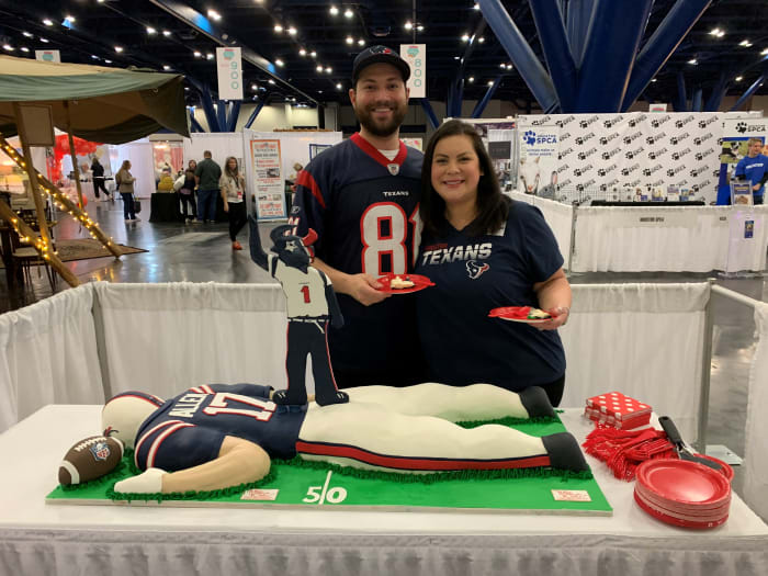 Texans devour Bills at George R. Brown bridal show