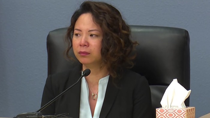 Linda Benavides, wife of ex-SA attorney Mark Benavides, asks jury to ...