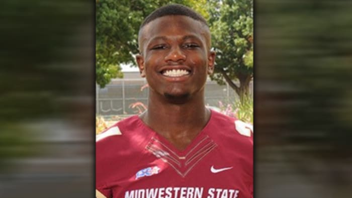 Texas college football player dies after injury suffered during game
