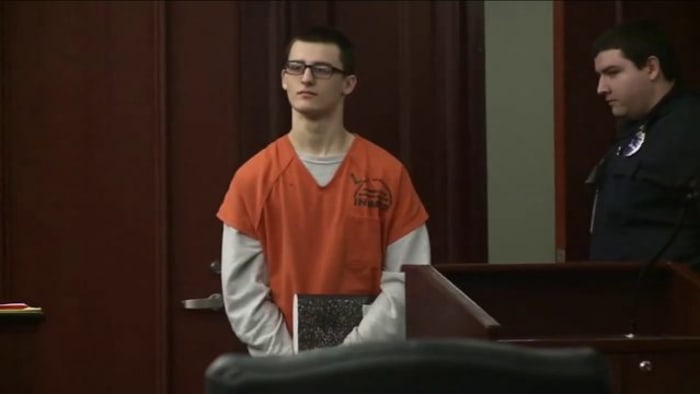 Psychologist: Logan Mott was 'living in a battleground'