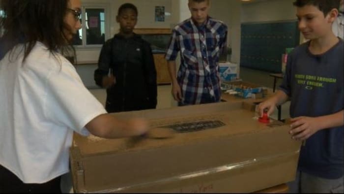 Lynchburg teacher using creative ways to teach physics