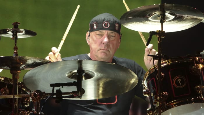 Rush drummer Neil Peart dies from brain cancer