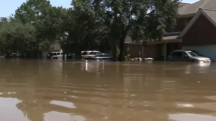 Some Cinco Ranch flood victims being allowed to return home
