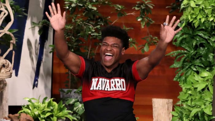 'Cheer' Star Jerry Harris Makes Celebs Freak Out at 2020 Oscars: Watch