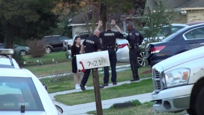 Barricaded Man Killed Hostage Safe After Swat Standoff In Nw Harris