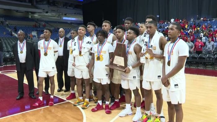 Yates boys basketball team falls in state semifinals