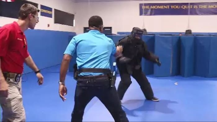 Tarik Minor learns what it takes to become Jacksonville police officer