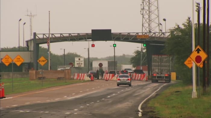 U.S. Border Patrol agents discover human remains in Texas