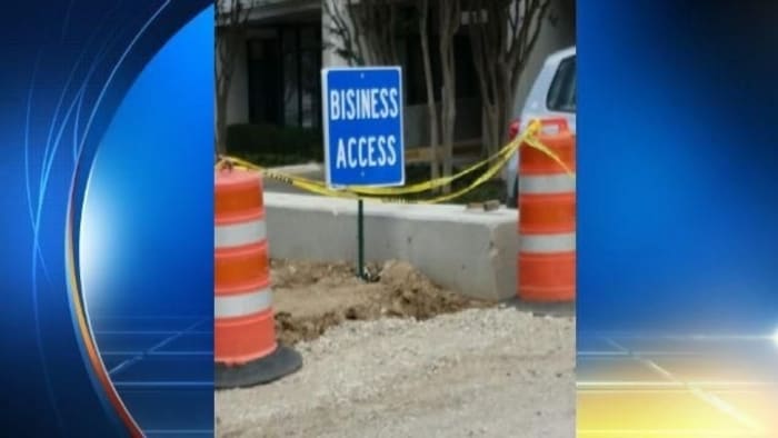 Misspelled sign turns heads in Houston