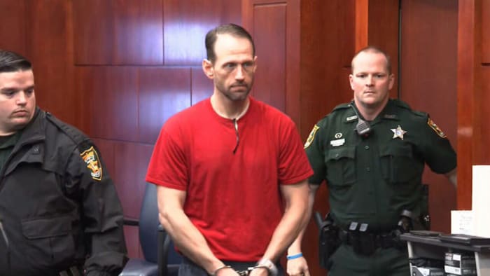 Judge sentences Colley to death in 'execution' of wife, her friend