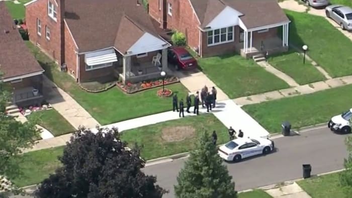 Off Duty Detroit Police Officer Accidentally Shoots Herself With