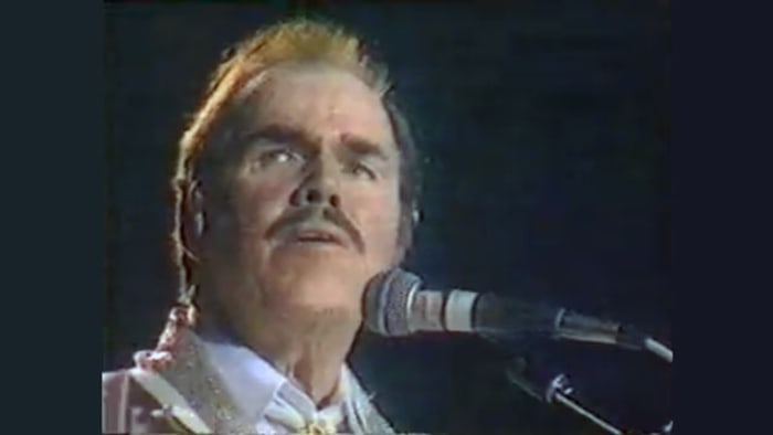 Country singer Slim Whitman dies in Orange Park