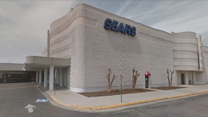 Sears at Valley View Mall to close