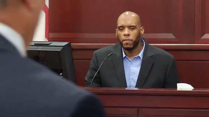 Defendant in murder trial admits affair with victim's wife