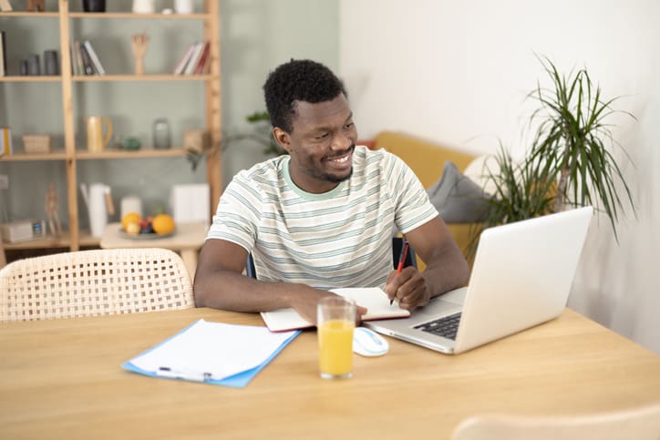 How Do Online Classes Work? | GCU Blog
