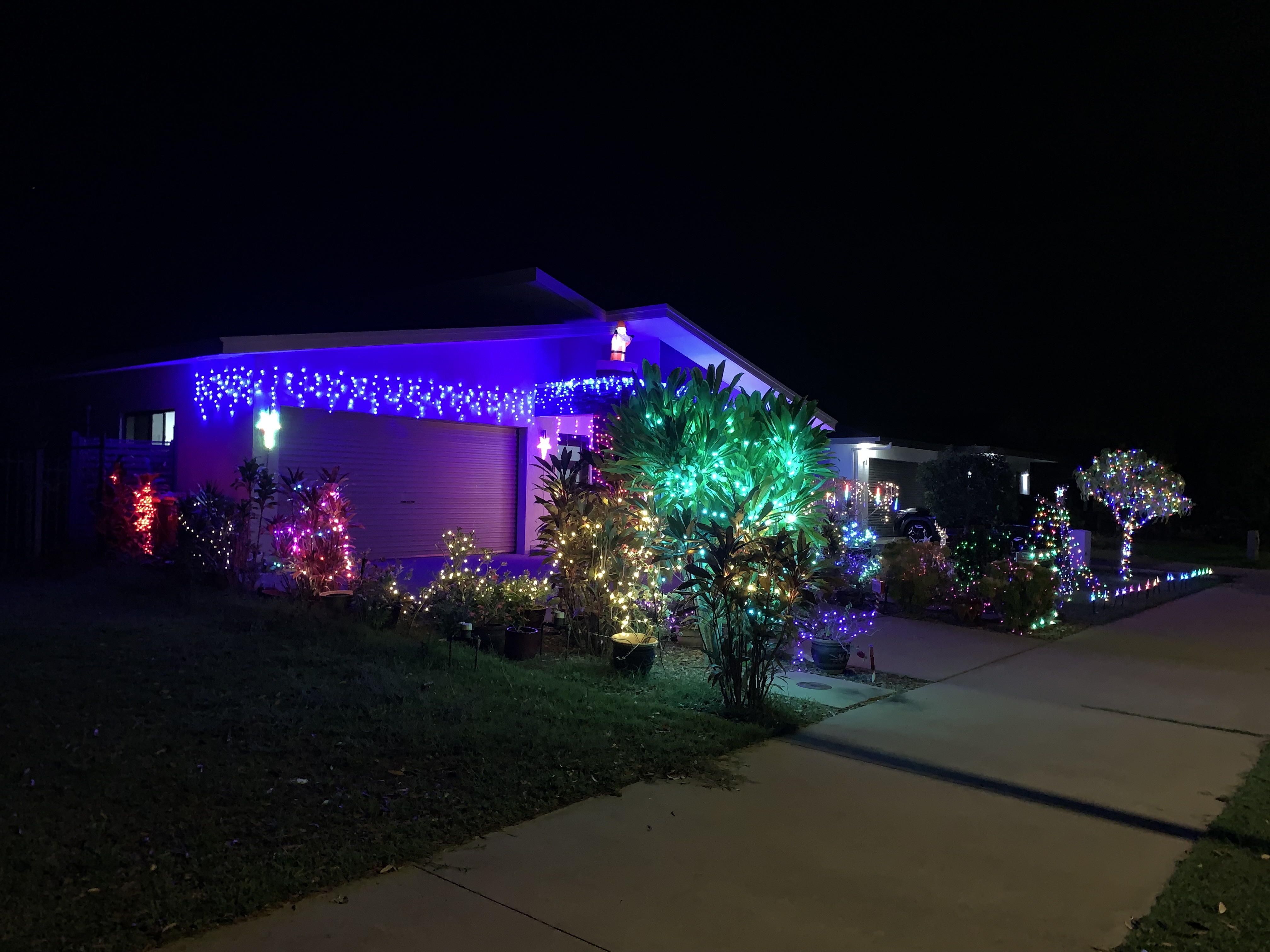 116 Asche Street Muirhead - 2023 Christmas Lights Map - Mix 1049