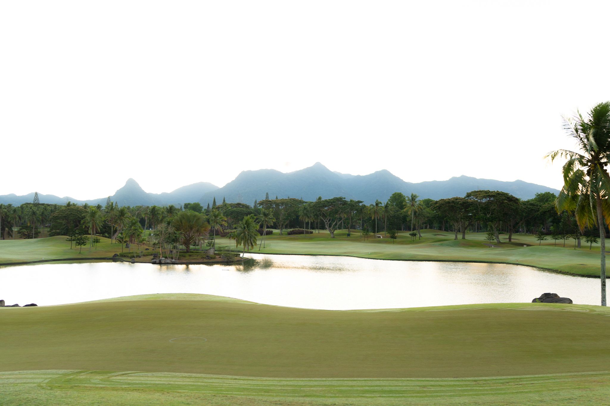 Play Golf on Mount Malarayat Golf and Country Club, countries ...