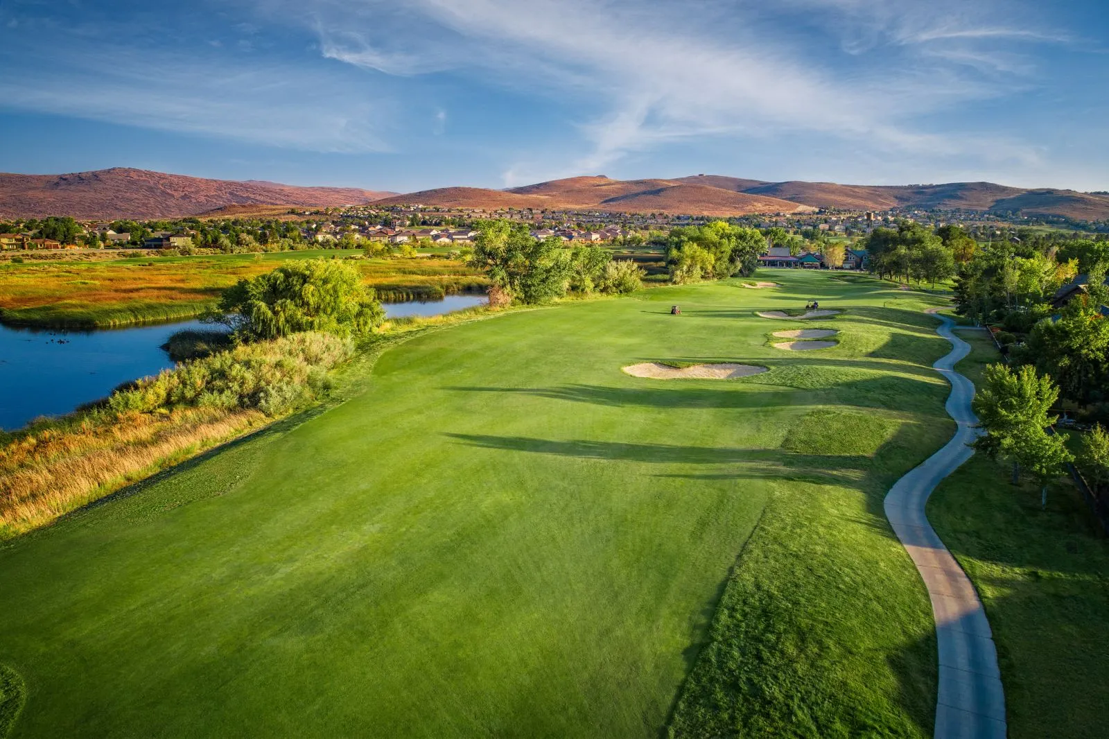 Spielen Sie Golf auf Red Hawk Golf and Resort – Hills Course, countries ...