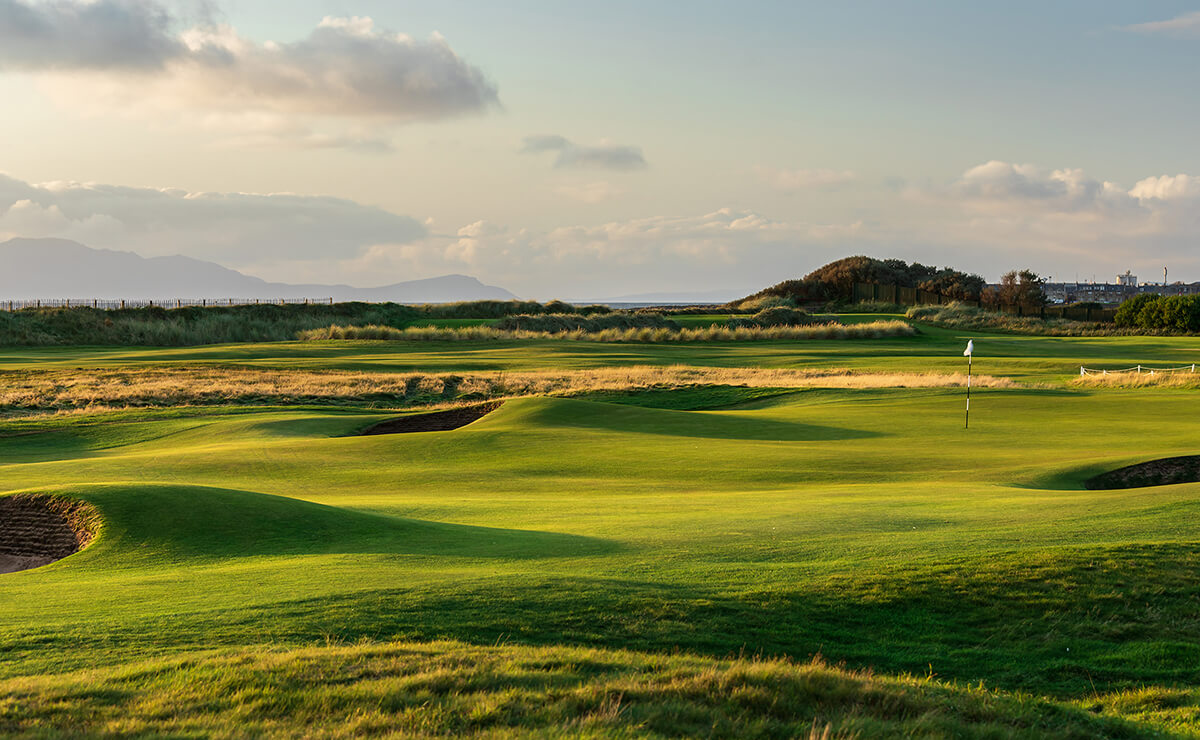 Play Golf on Royal Troon Golf Club - Old Course, countries.scotland ...