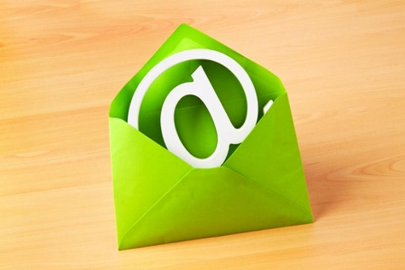 Anche l'e-mail inquina: 8 mosse per rispettare l'ambiente