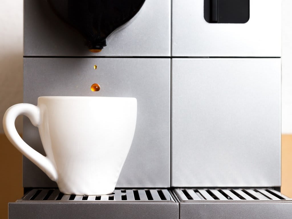 Nespresso, con l'economia circolare, crea la positive cup di caffè
