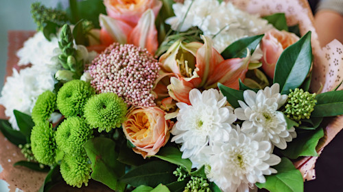 Spring Flowers Same Day Delivery | Delivery & Pickup Near Me | Seamless
