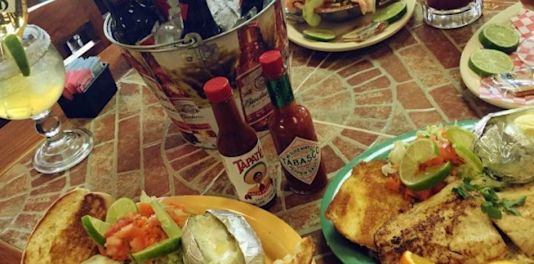 Dayvasos - El Paso, TX Restaurant | Menu + Delivery | Seamless