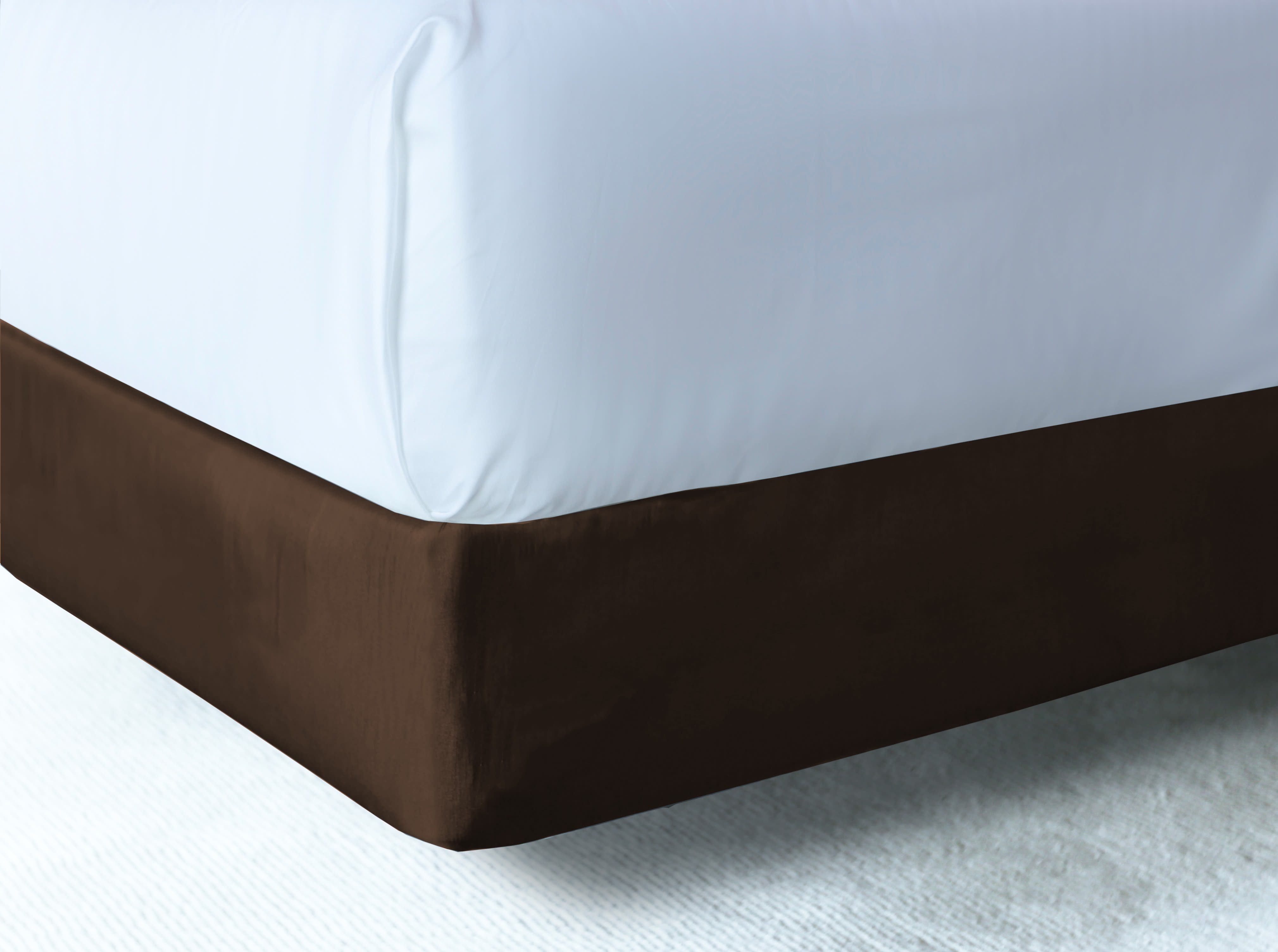 GuestSupply US | Bed Skirts & Bed Wraps