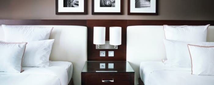 GuestSupply EE. UU. | Muebles y accesorios fijos