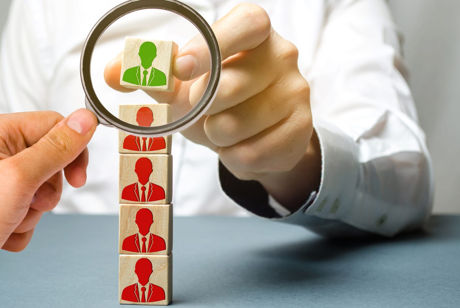 How to Recruit Talented Employees