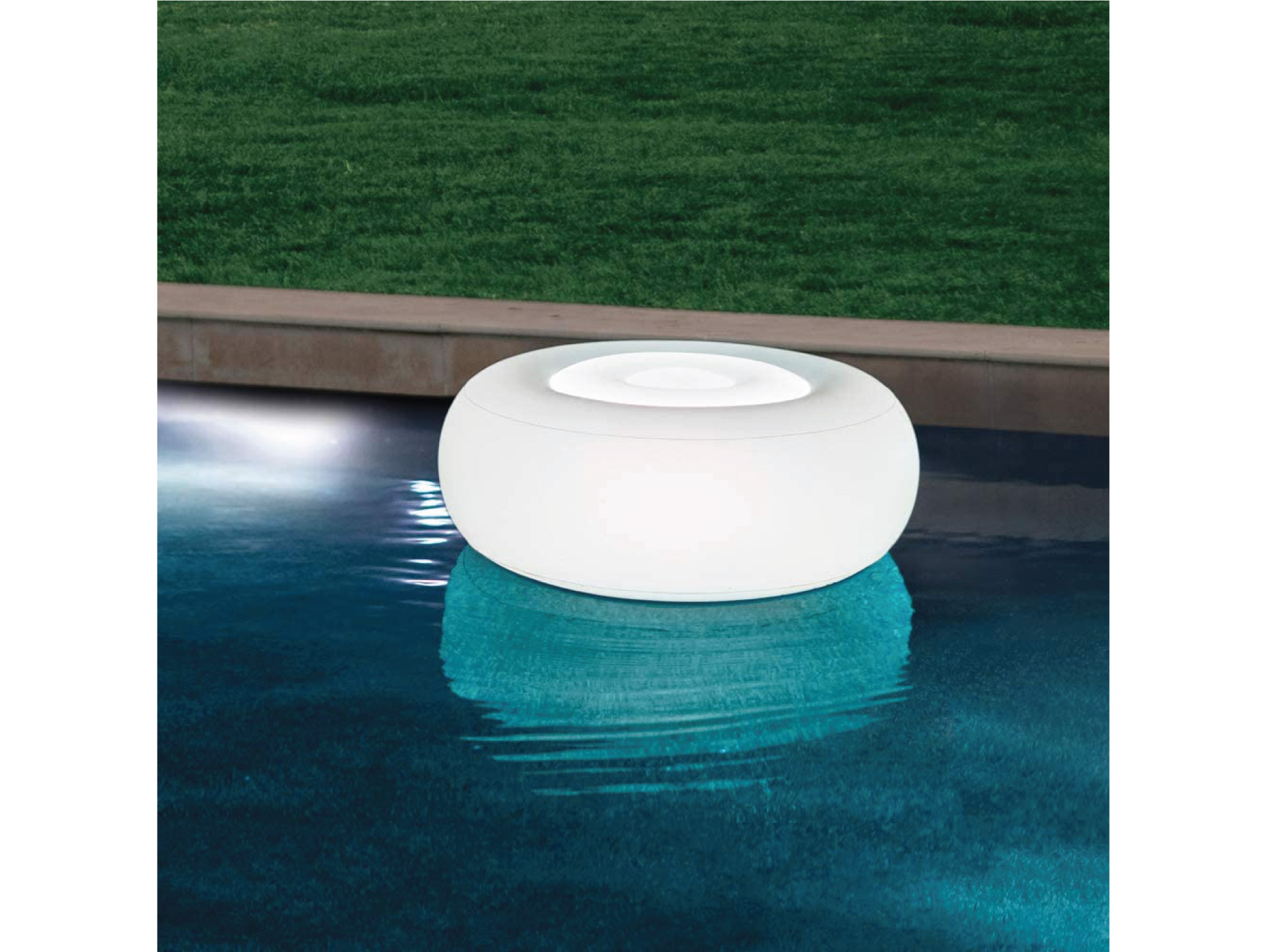 Intex - LED Ottoman Outdoor and Pool Light