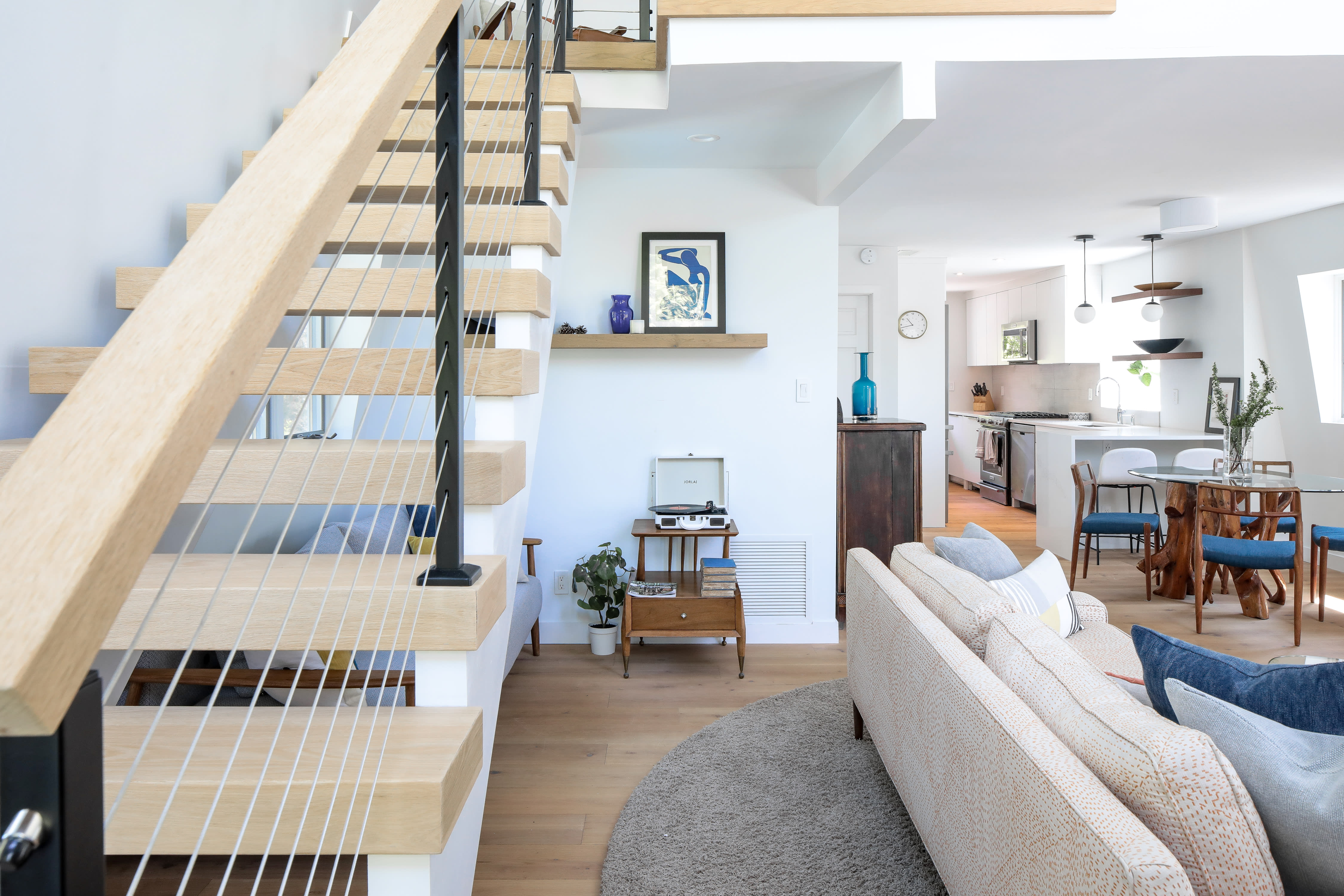 Renovated Mid-Century Modern Cottage