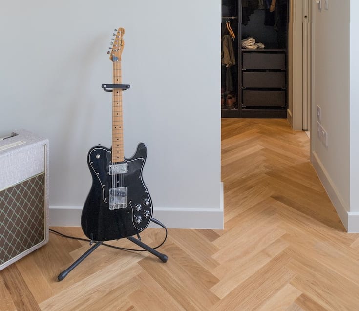 How to Lay Out a Herringbone Pattern: A Step-by-Step Guide