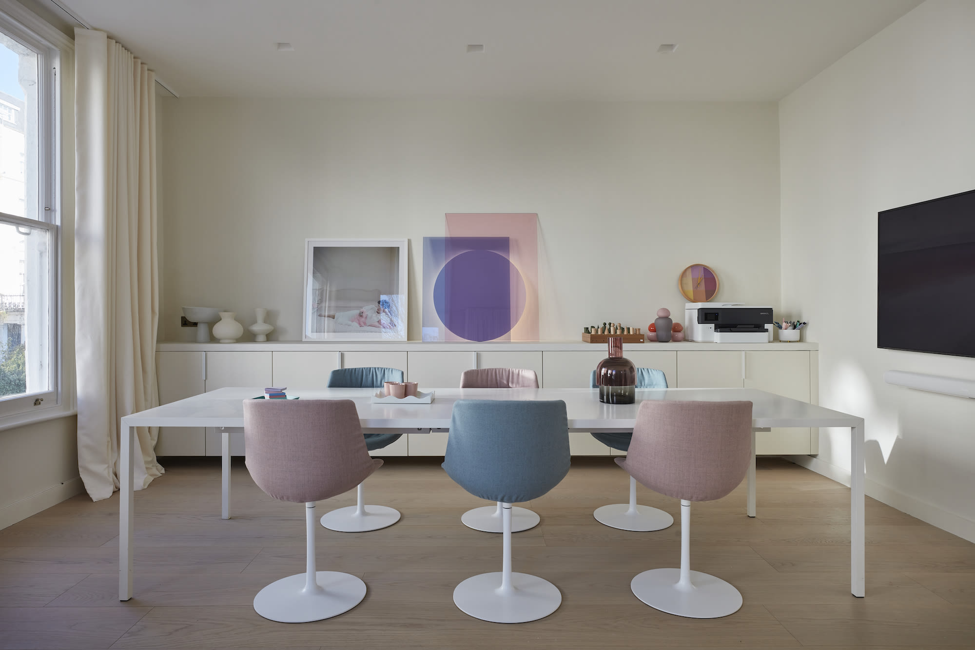 Vibrant Contemporary Office, London