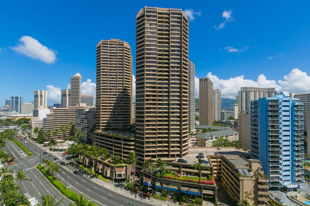 Ilikai Hotel 14th Floor Condo